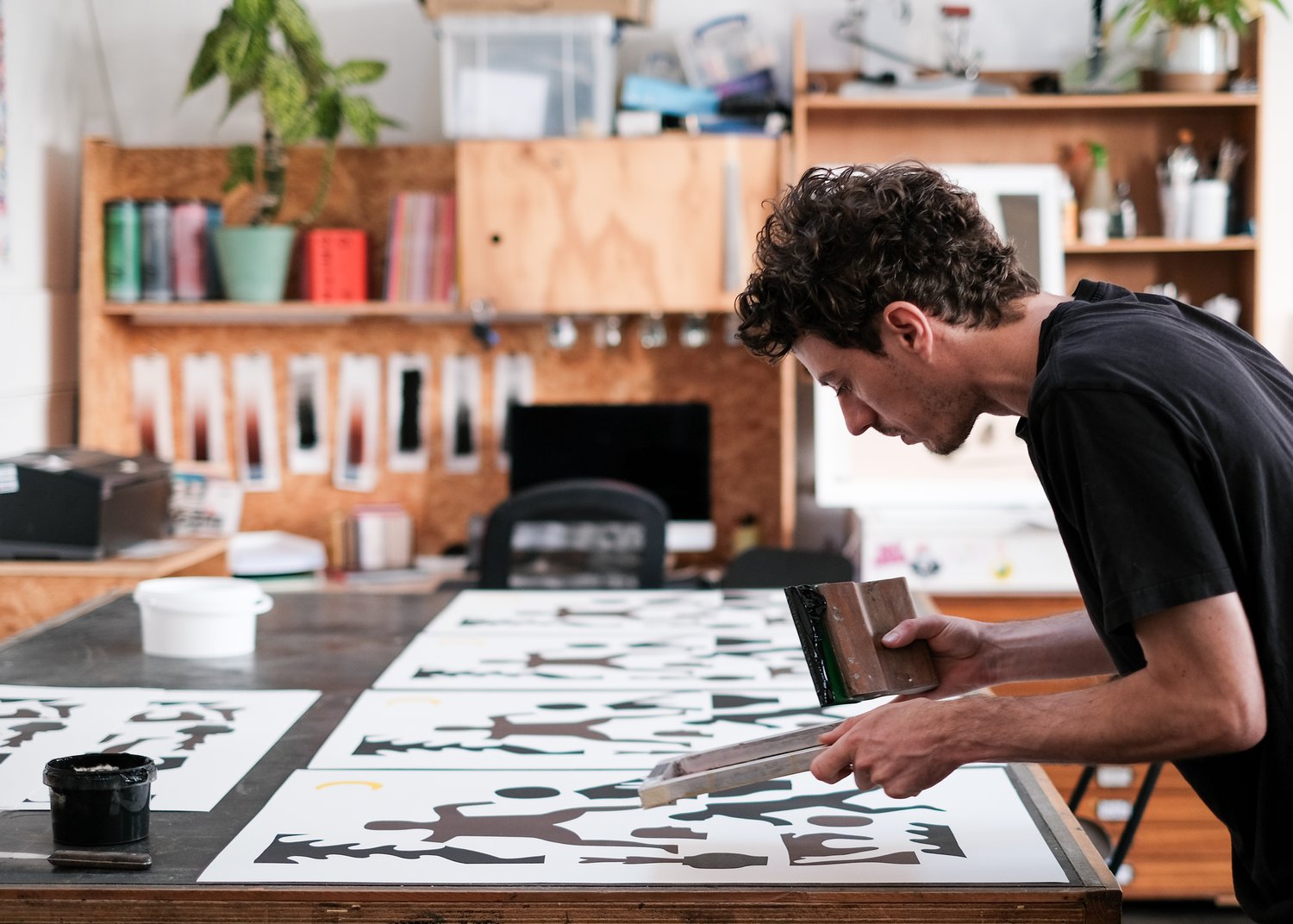 Rikki Hewitt – Stray Studio